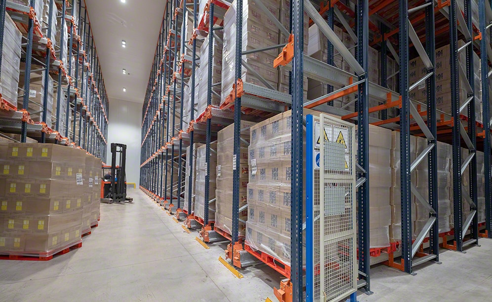 The new Helados Estiu warehouse in Spain - Mecalux.co.uk