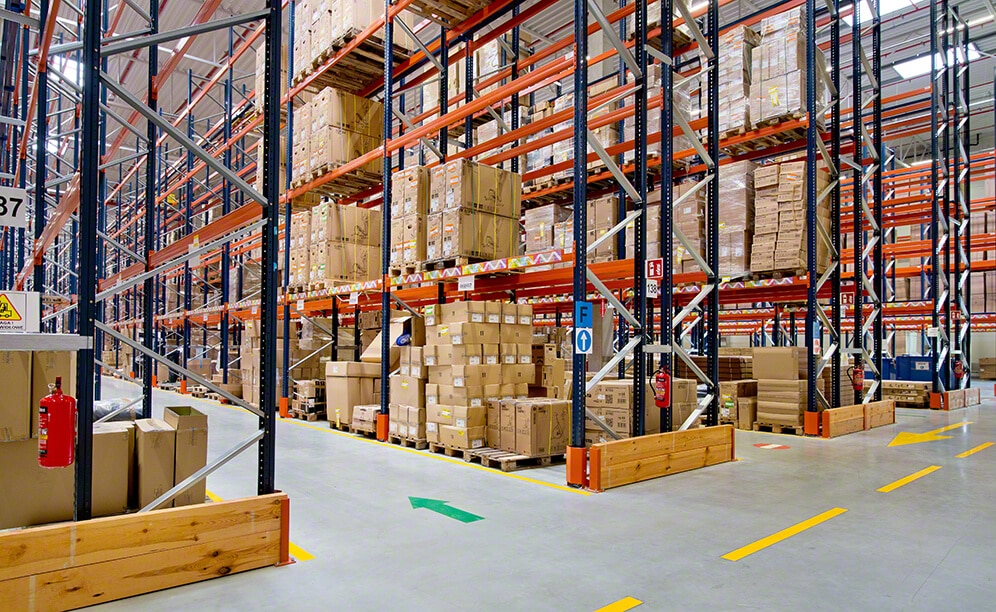 The new Decathlon warehouse in Poland - Mecalux.co.uk
