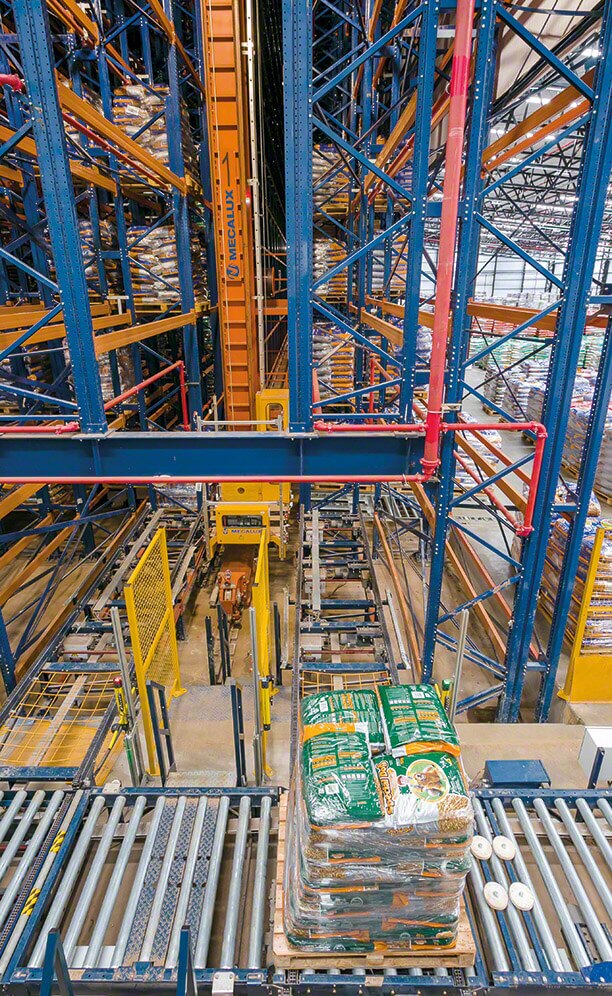 New automated pet food warehouse for Special Dog – Mecalux.co.uk