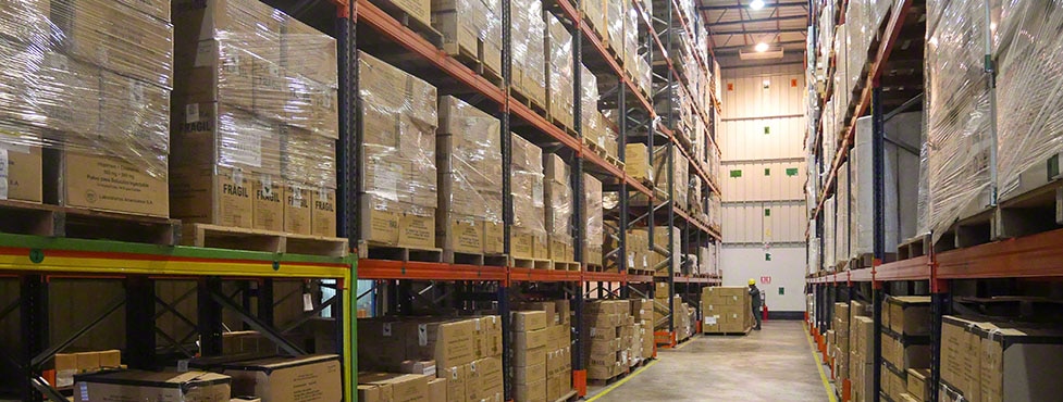 The Laboratorios Americanos warehouse in Peru - Mecalux.co.uk