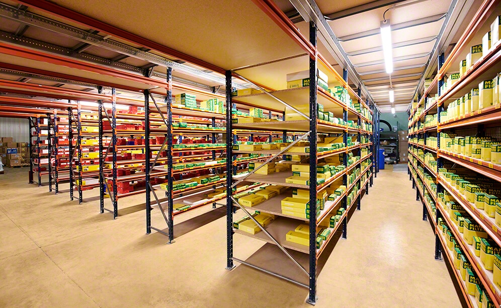 A spare parts warehouse in France - Mecalux.co.uk