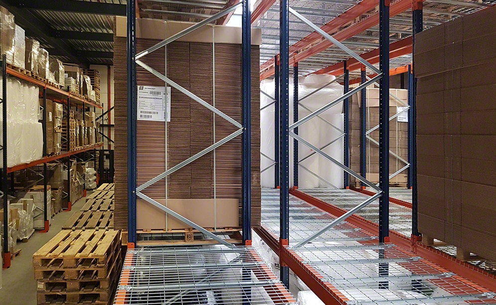 Packaging warehouse Scherp Verpakkingen - Mecalux.co.uk