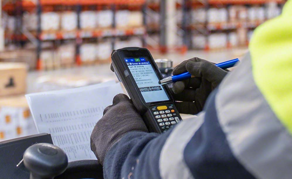 ETESA warehouse with Easy WMS - Mecalux.co.uk