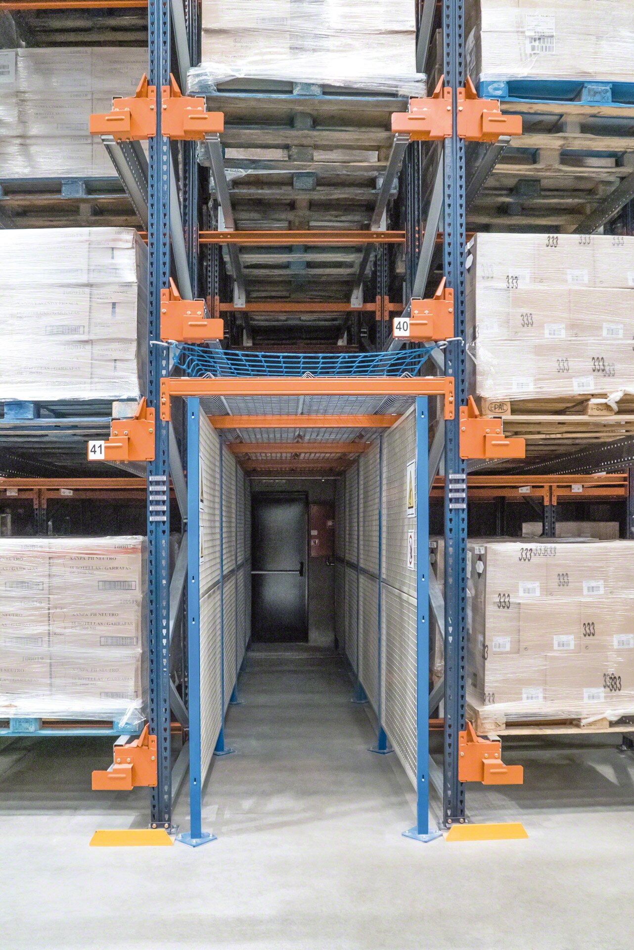 Pallet Shuttle - Mecalux.co.uk