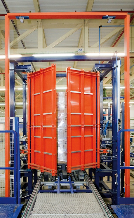 Example of automated clad-rack warehouse for Grupo Siro - Mecalux.co.uk